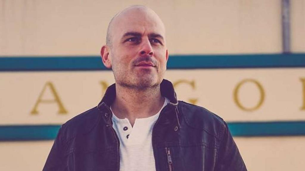 Rhaglen Aled Hughes: Gareth Davies yn trafod prosiect llechi Ysgol y ...