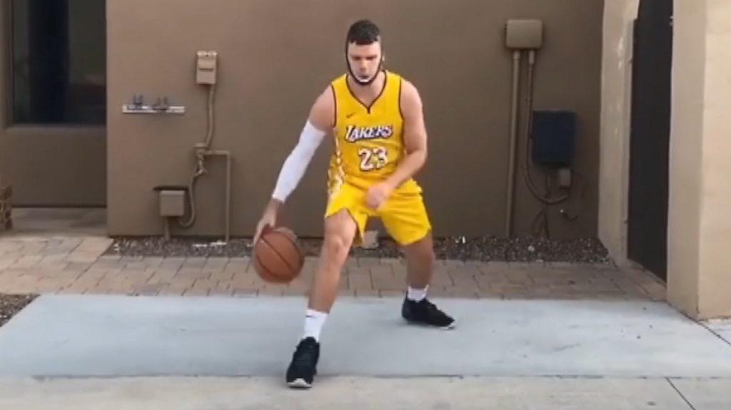 'My best one is LeBron' - the impersonator of NBA stars - BBC Sport