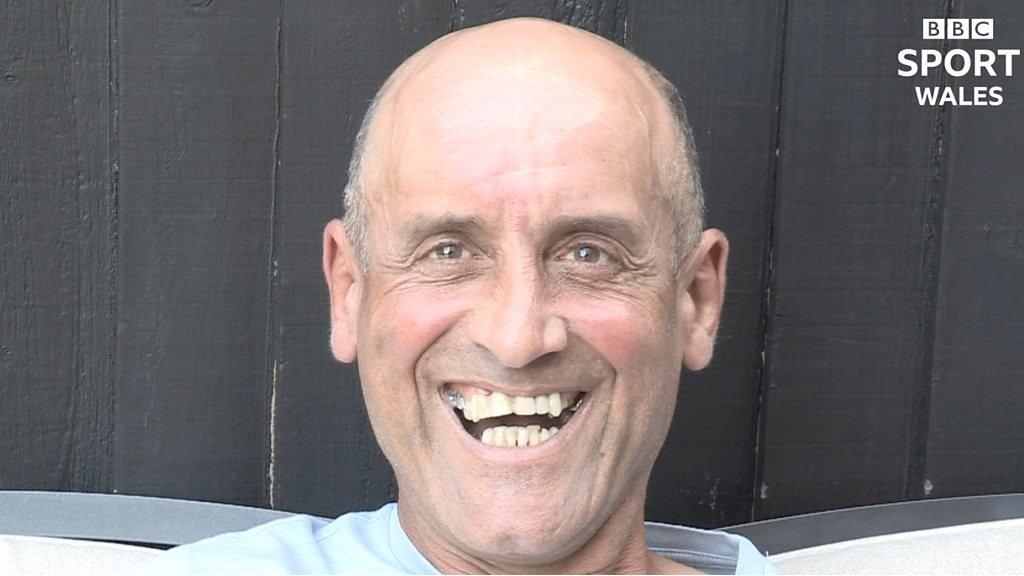 Phil Ford: Rugby's 'Rubber Man' - BBC Sport