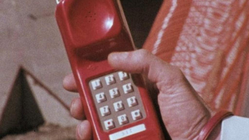 BBC Archive 1970: Japanese Mobile Phone - BBC