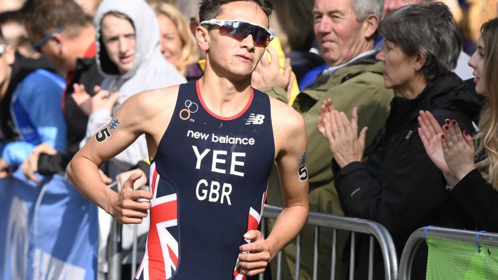 Watch: Triathlon - Nottingham Mixed Relay - BBC Sport