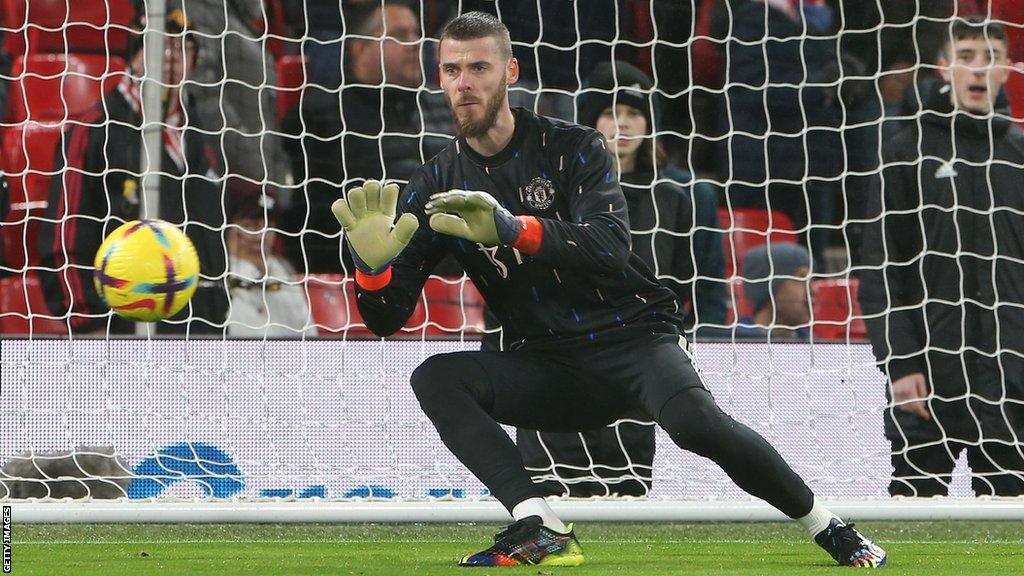 Manchester United: David de Gea remains hopeful of contract extension ...