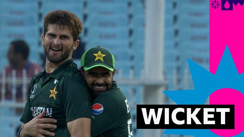 ICC Cricket World Cup: Shaheen Afridi picks up big wicket of Mahmudullah for 56 - BBC Sport