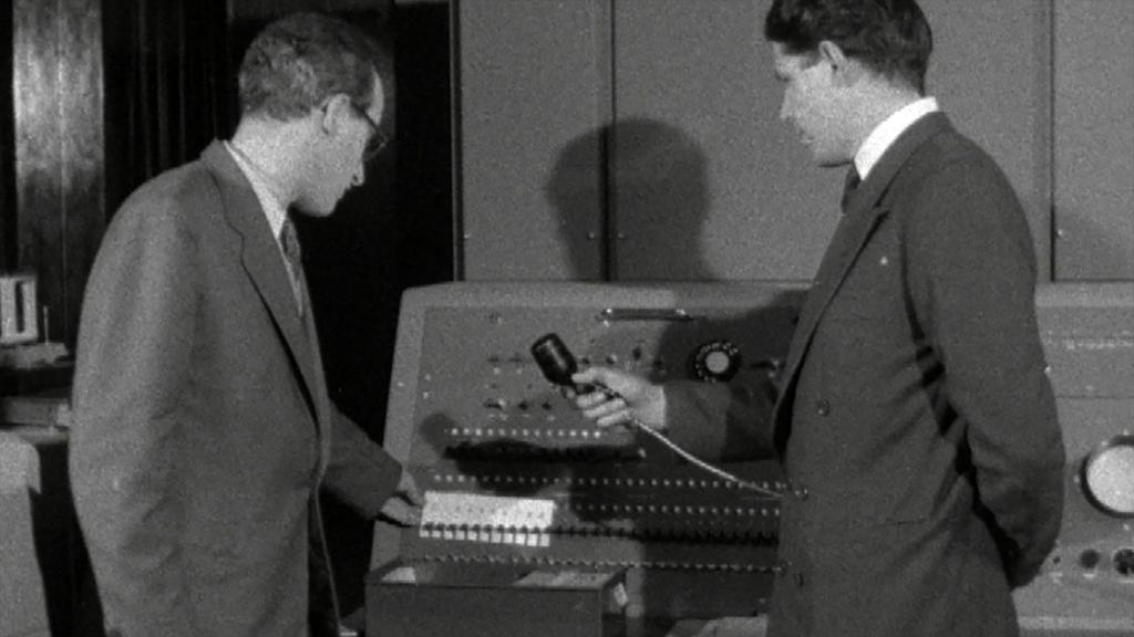 BBC Archive 1956: Electronic computer demonstration - BBC