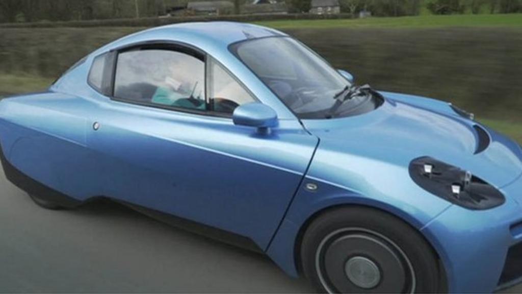 'Cutting-edge' hydrogen-powered car unveiled - BBC Newsround