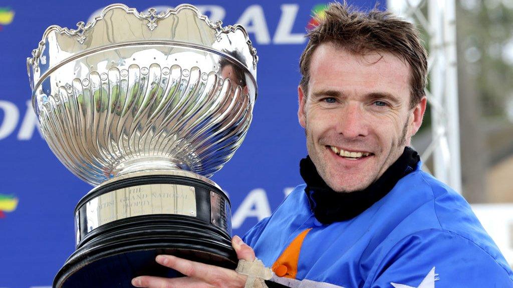 Tom Scudamore: Jockey retires with immediate effect - BBC Sport