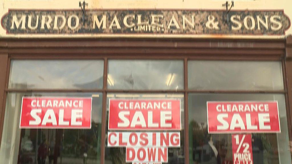 Bùth Murdo MacLean gu bhith a' dùnadh Disathairne - Naidheachdan a' BhBC