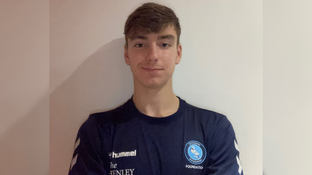 Wycombe Wanderers teen died after cardiac arrest signs missed - BBC News