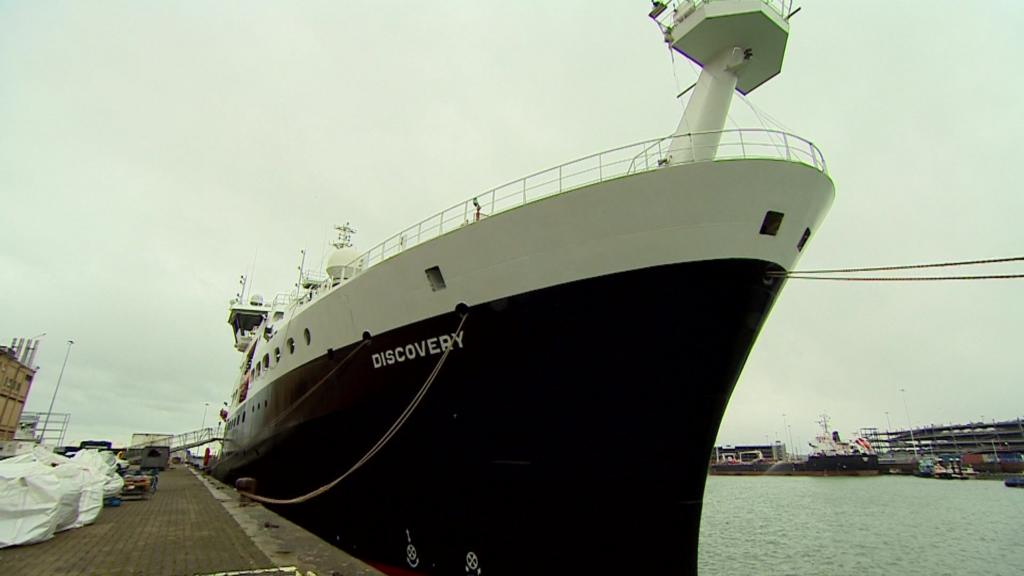 Kids take tour of cool science ship - BBC Newsround