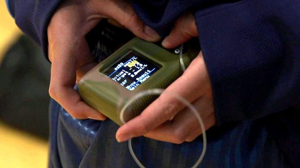 The new machine helping people living with diabetes - BBC Newsround