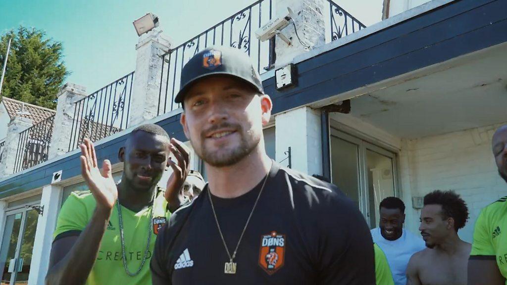 Meet the 'world's greatest' Sunday league team - SE Dons - BBC Sport