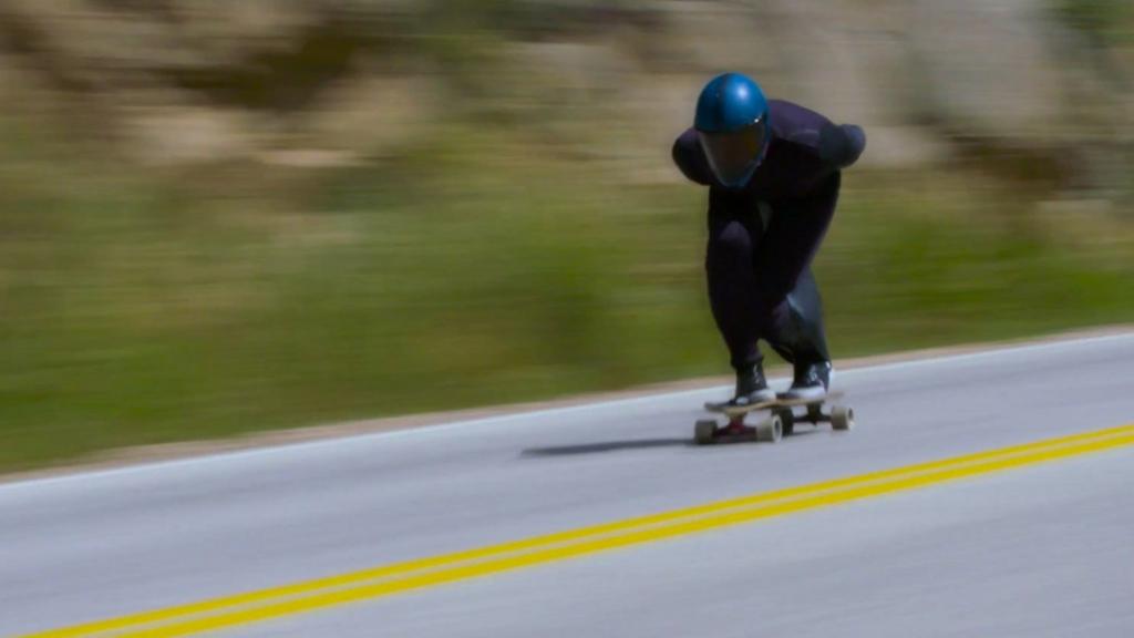 Take a look at the fastest skateboarder in the world - BBC Newsround