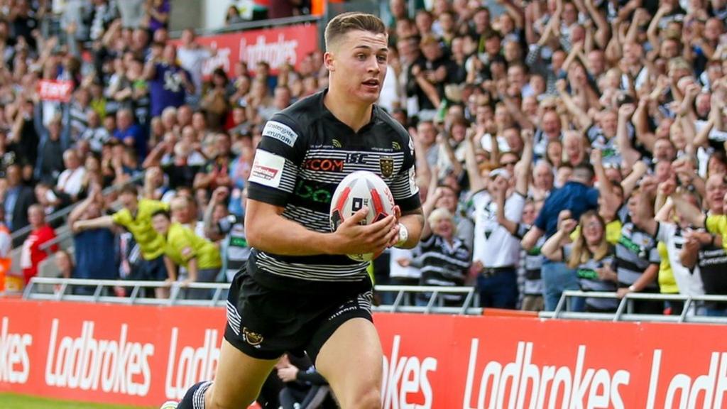 Challenge Cup: Hull's Jamie Shaul scores 75-yard try against Leeds ...