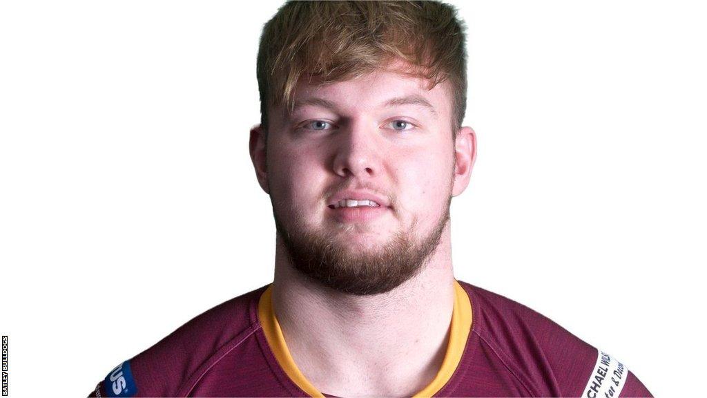 Joshua Rhodes: Cornwall sign Batley Bulldogs prop on loan - BBC Sport