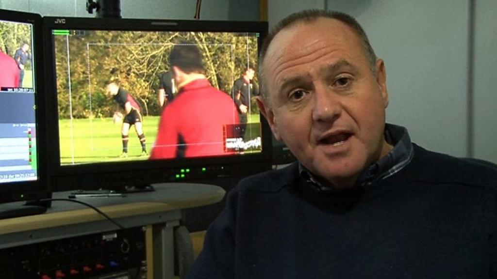 Gareth Charles: 'Enwau newydd ond digon o brofiad i Gymru' - BBC Cymru Fyw