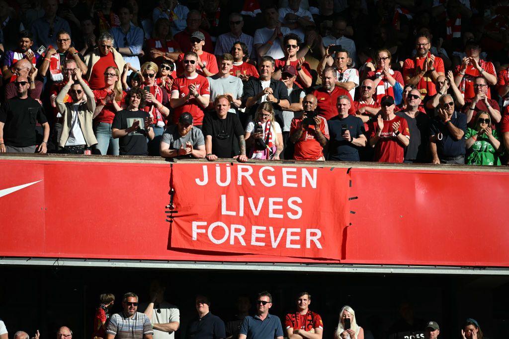 Liverpool news: Key images from Jurgen Klopp's Anfield farewell - BBC Sport