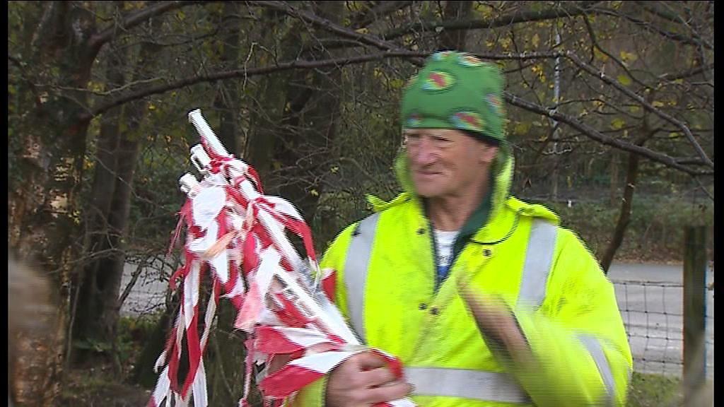BBC Unsung Hero 2017: Fell runner Mike Blake wins Welsh title - BBC Sport