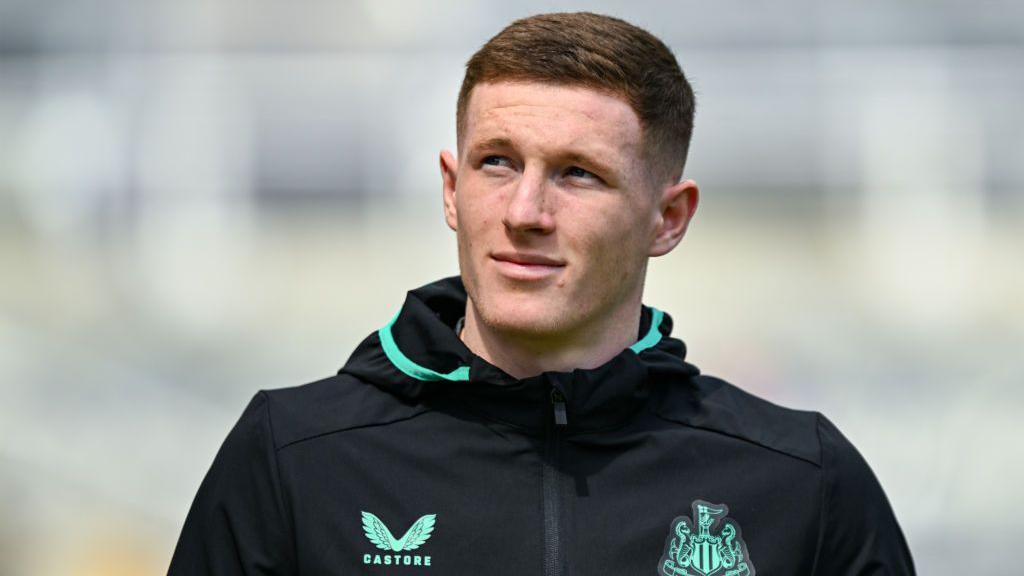 Nottingham Forest news: Elliot Anderson on Newcastle switch - BBC Sport