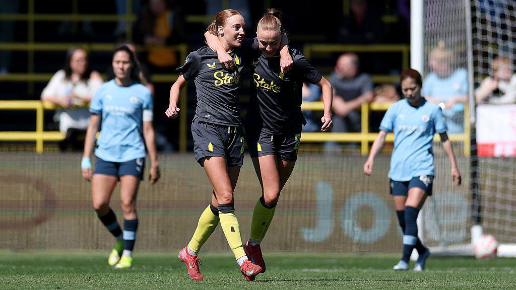 Man City 1-1 Everton: Twin telepathy seals draw for Toffees - BBC Sport