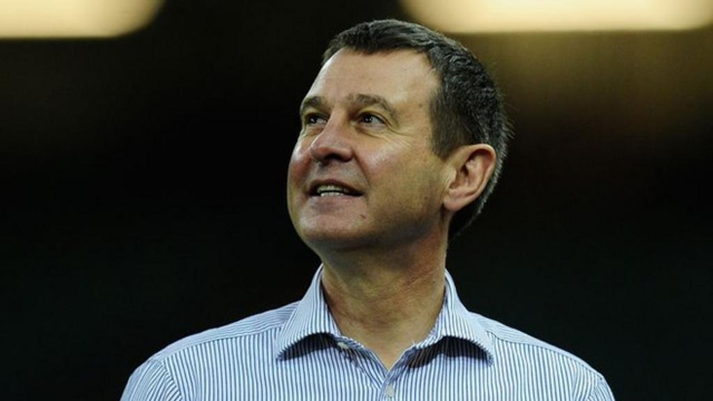 Roger Lewis: Welsh Rugby Union chief hopes legends return - BBC Sport