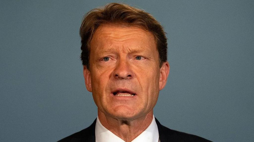 Labour urges tax investigation into Reform's Richard Tice - BBC News