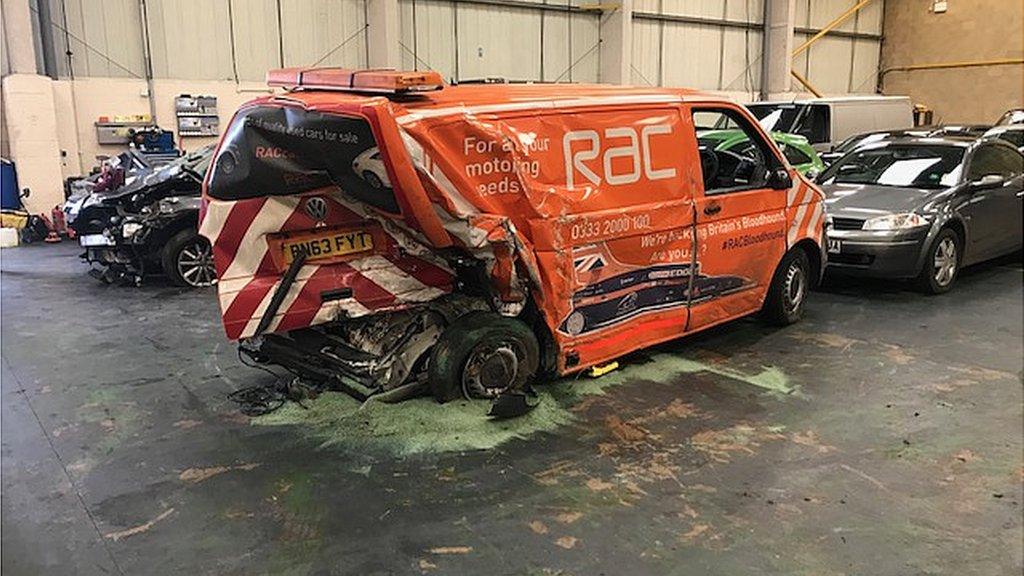 Leave space plea after RAC van hit by car on M4 hard shoulder - BBC News