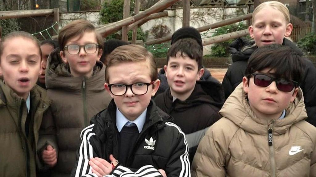 Anti bullying: Kids learning to speak up through rap - BBC Newsround