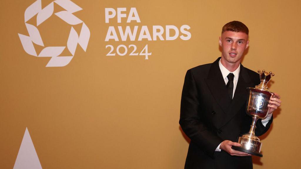 Chelsea: Cole Palmer on winning PFA Young Player of the Year - BBC Sport
