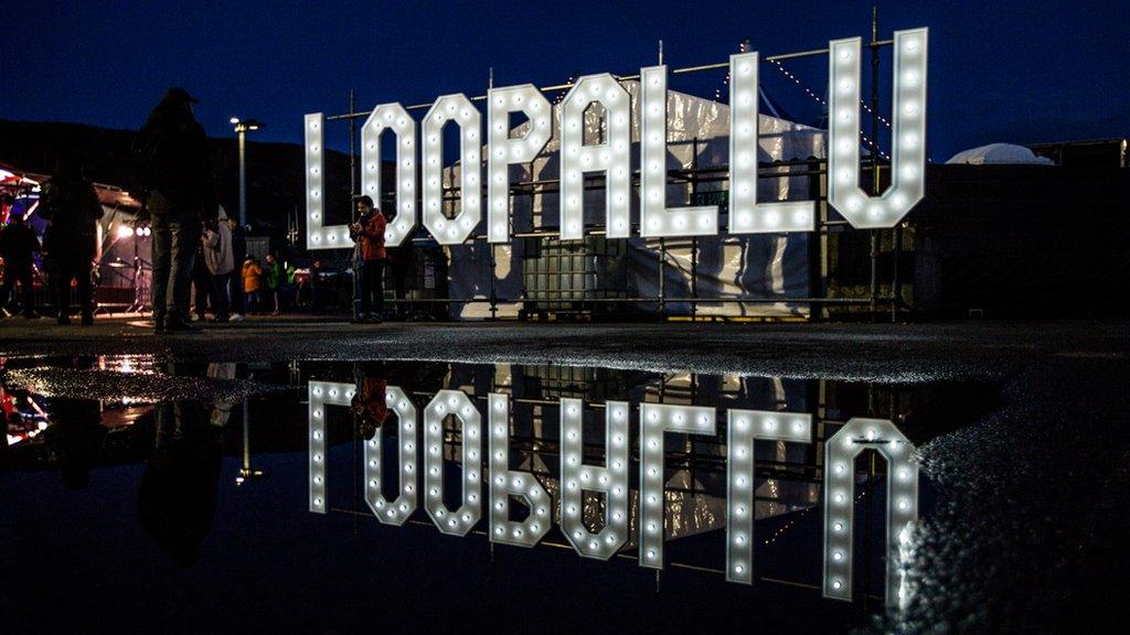 In pictures: Final Loopallu music festival - BBC News