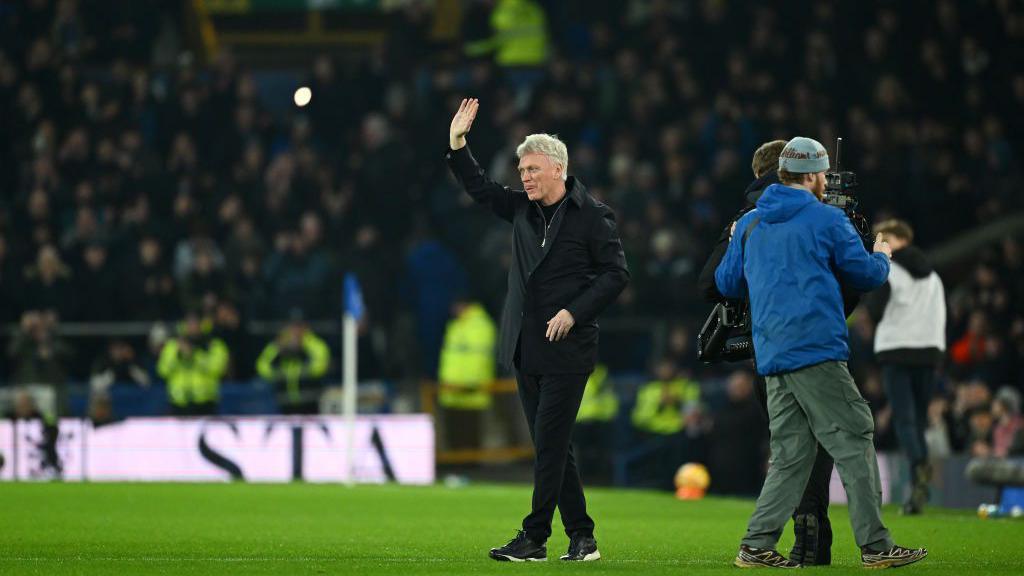 Everton news: David Moyes 'relishing every moment' - BBC Sport