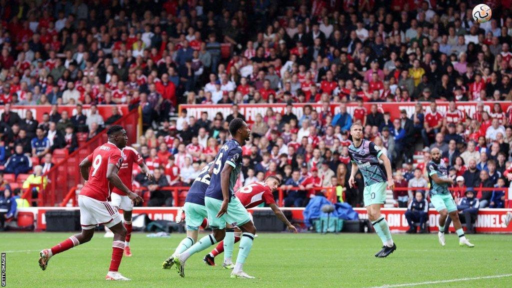 Nottingham Forest 1-1 Brentford: Nicolas Dominguez's first Forest goal ...