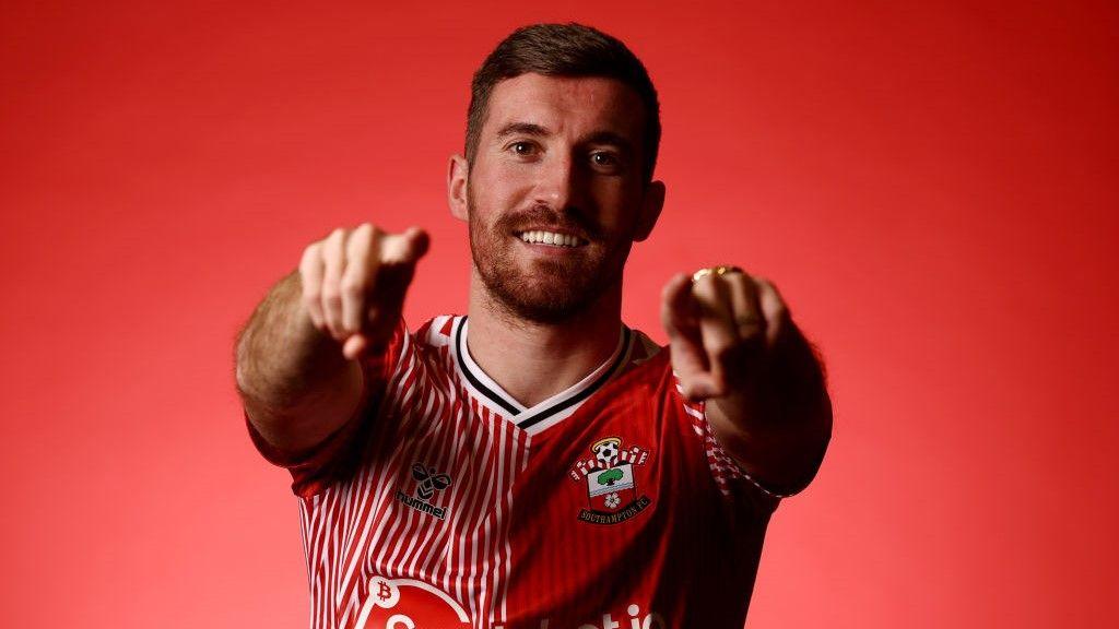 Southampton: Martin says he hated playing against Rothwell - BBC Sport