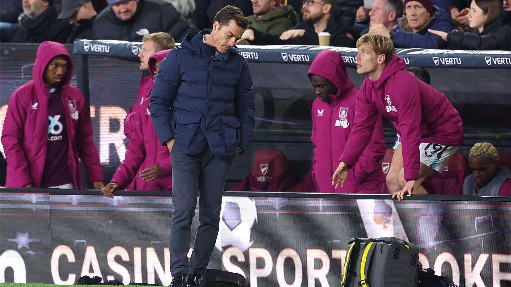 Burnley news: 'Clarets falling short in every area' - Unsworth - BBC Sport