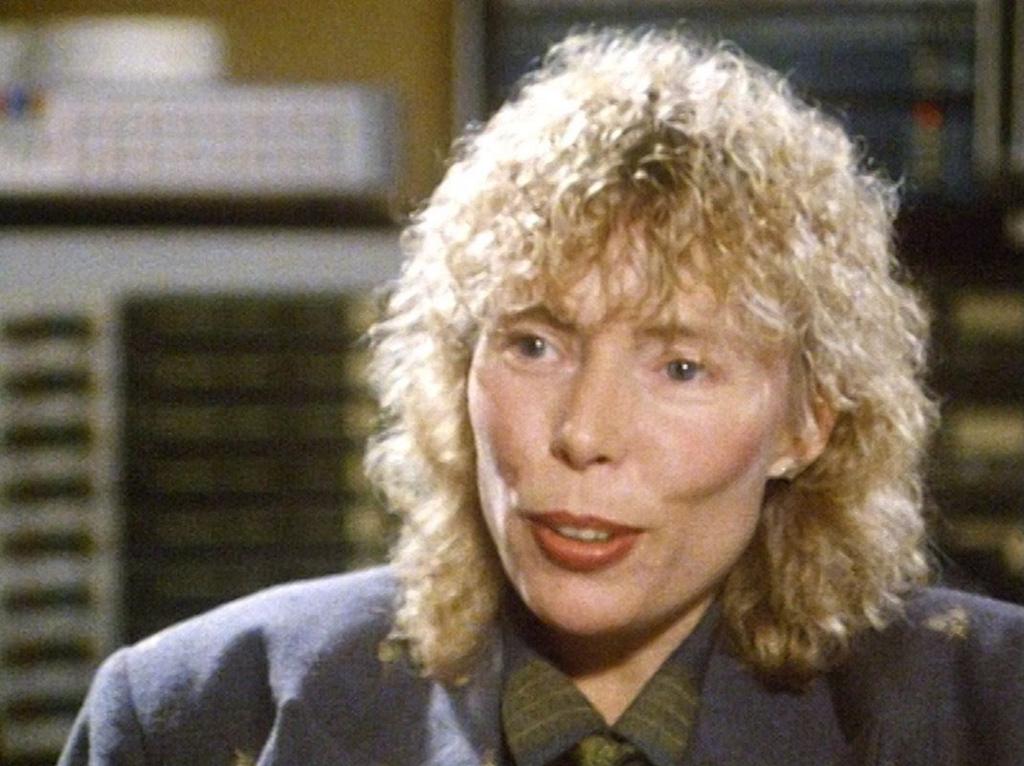 BBC Archive 1986: Joni Mitchell on how to write songs - BBC