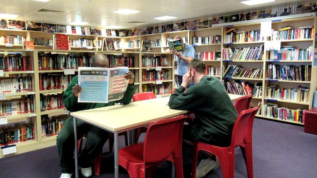 'I wrote a crime novel and went to prison' - BBC News