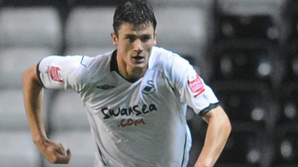 Y Coridor Ansicrwydd: Balchder gemau cyntaf - BBC Cymru Fyw