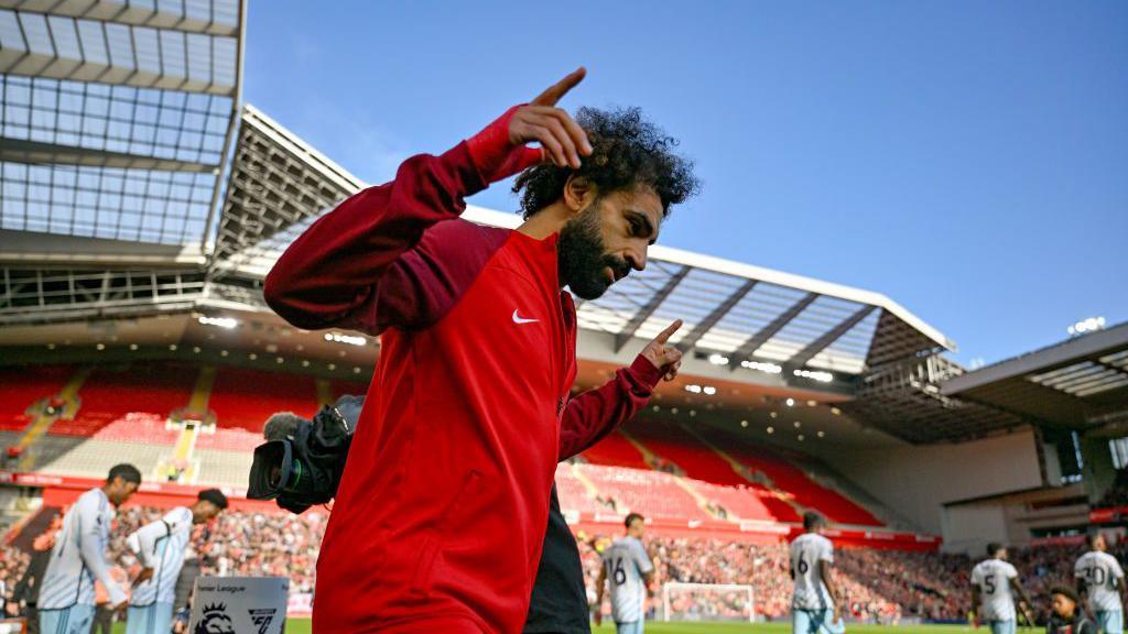 Salah finishes 11th at Ballon d'Or - BBC Sport