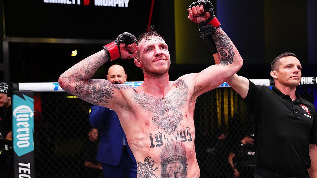 UFC: Rhys McKee to take on newcomer Axel Sola in Paris - BBC Sport