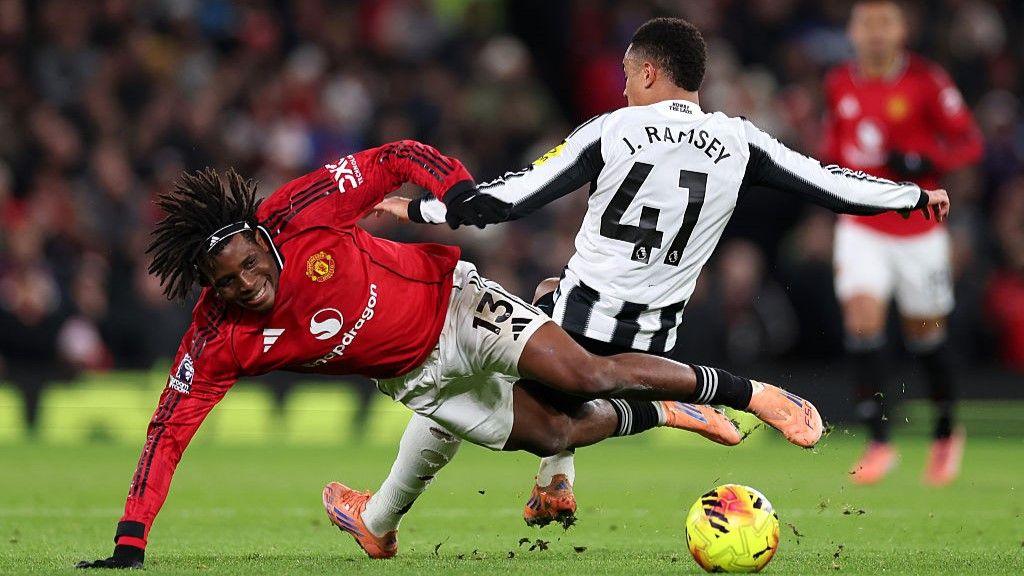 Premier League LIVE: Manchester United vs Newcastle - text commentary ...