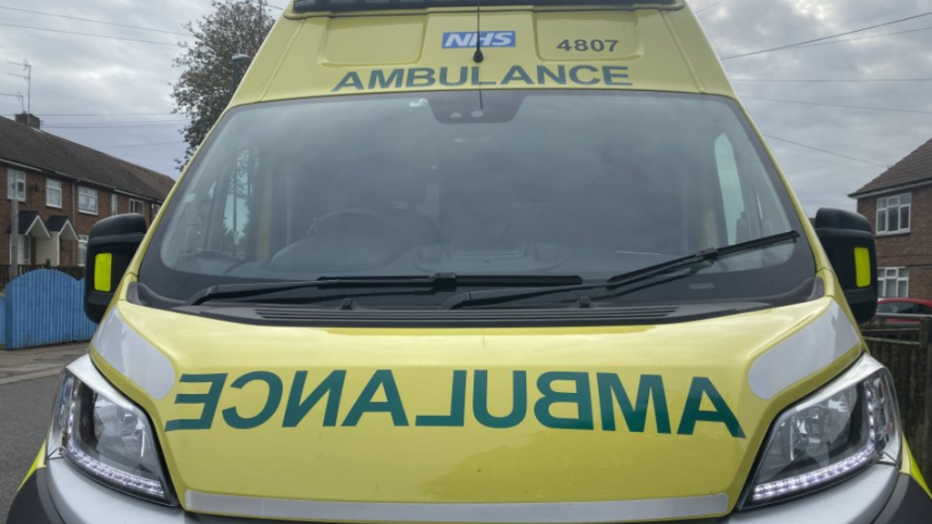 Girl, 3, treated after falling from Moreton flat window - BBC News