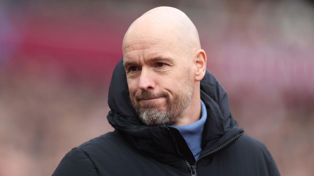 Erik ten Hag press conference: Man Utd vs Aston Villa - BBC Sport