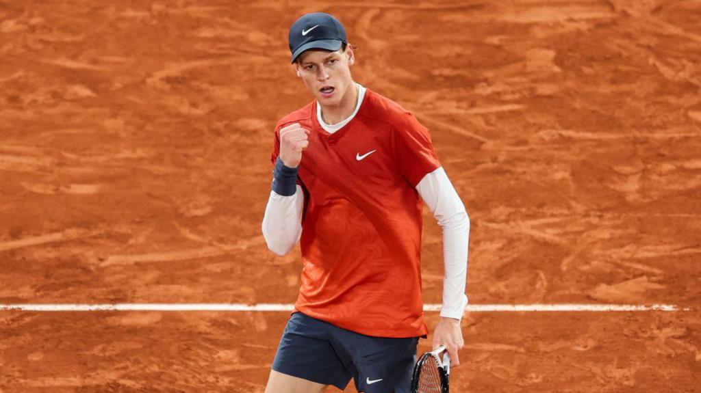 French Open 2024: Carlos Alcaraz beats Sebastian Korda - BBC Sport