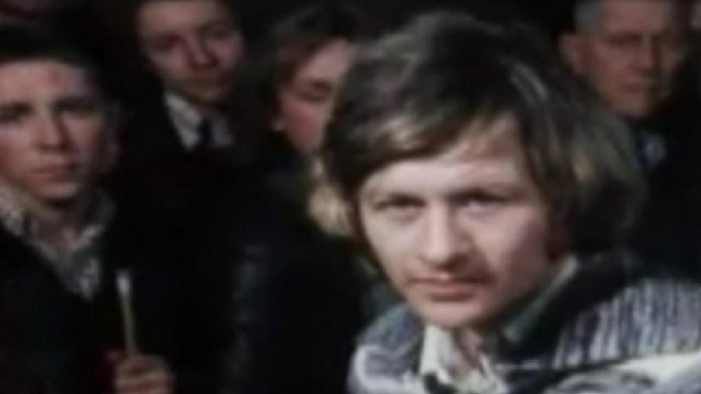 Alex Higgins: Late snooker legend in Belfast 40 years ago - BBC Sport