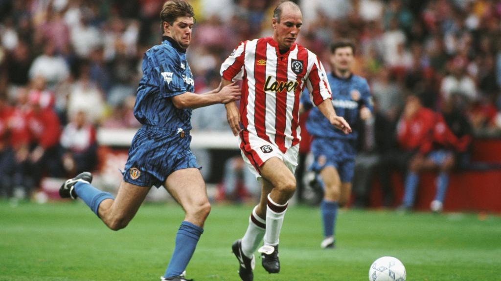Watch the first Premier League MOTD - August 15, 1992 - BBC Sport