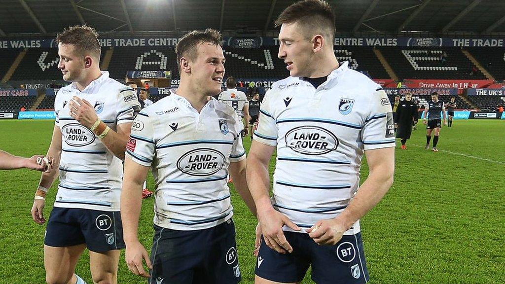 Jarrod Evans: Wales wing Josh Adams praises 'unbelievable' team-mate ...