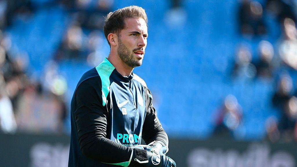 Fulham news: Fulham sign Montpellier goalkeeper Benjamin Lecomte - BBC Sport