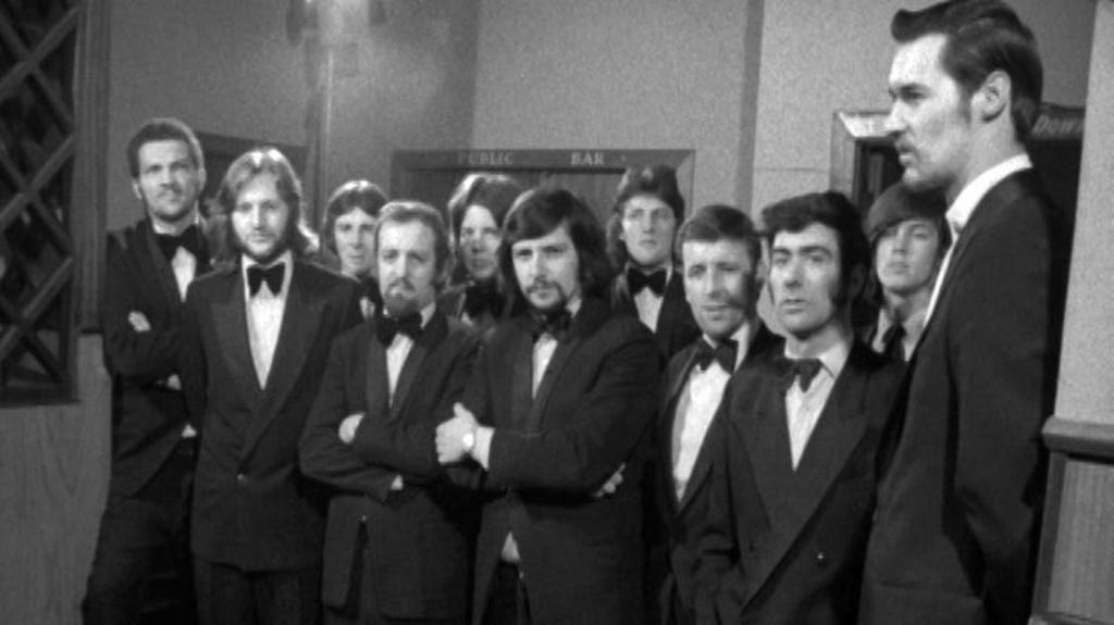 BBC Archive 1973: Glasgow school for bouncers - BBC