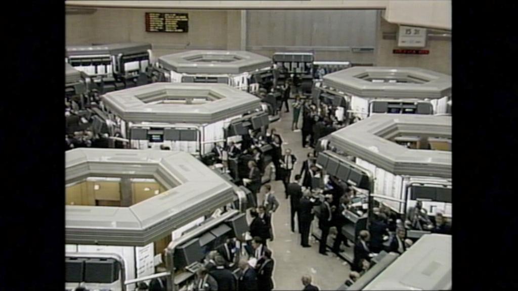 BBC Archive 1986: Big Bang takes effect at London Stock Exchange - BBC