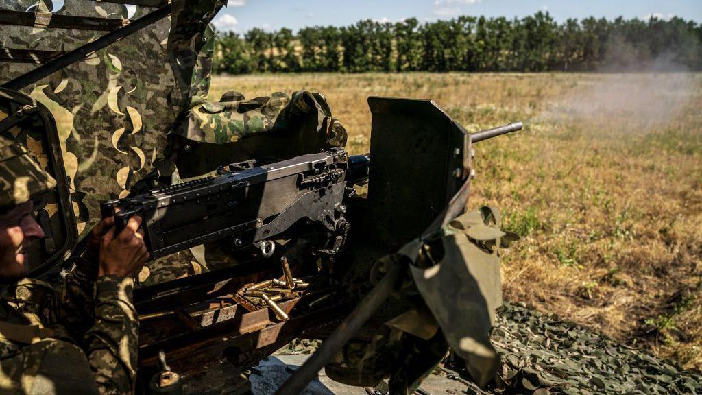 UK armed forces member dies in accident in Ukraine - BBC News