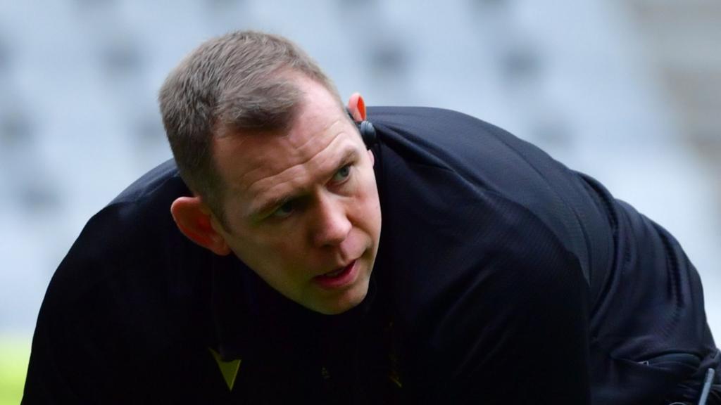 Ioan Cunningham: The rise and fall of Wales Women coach - BBC Sport